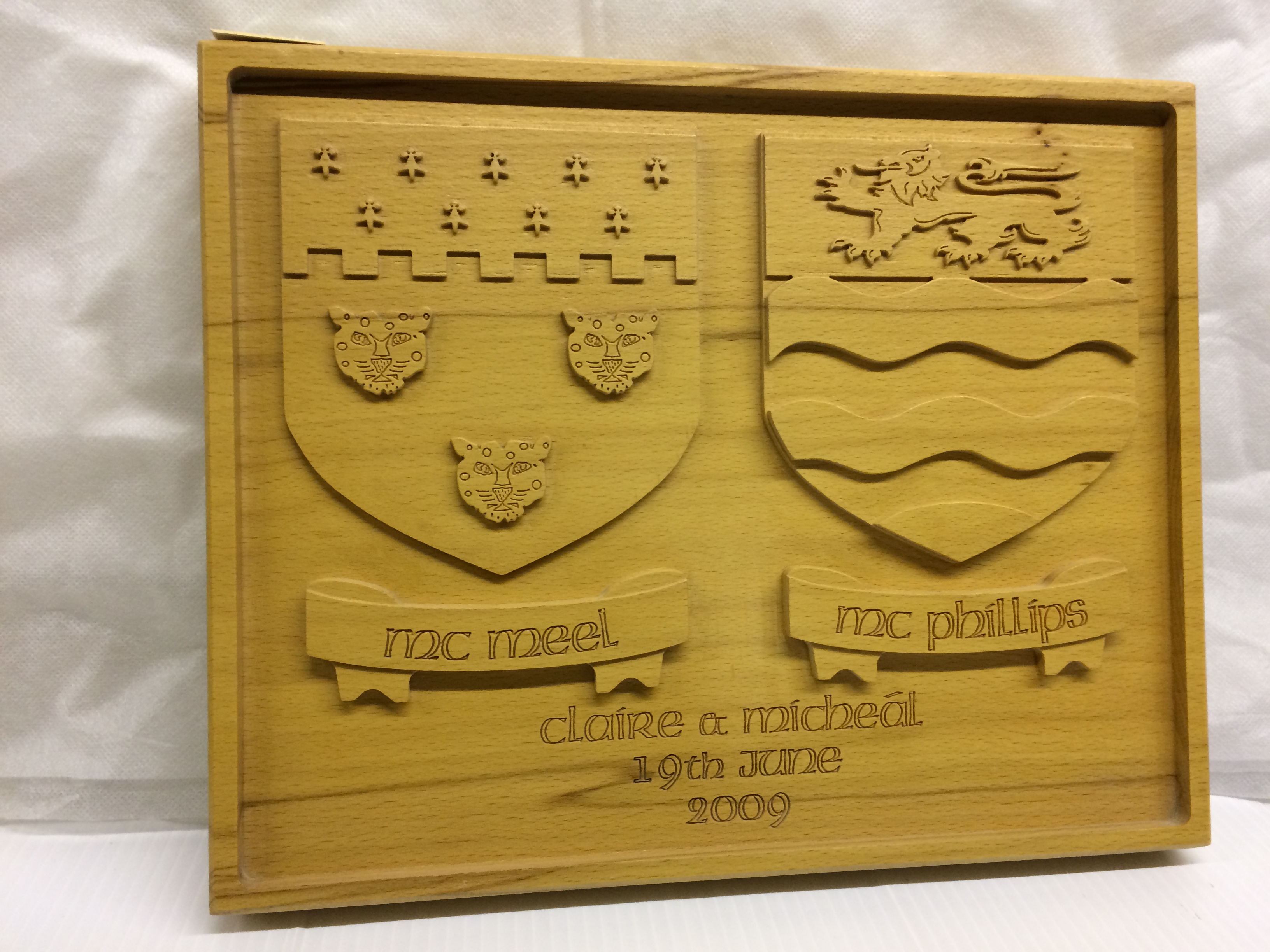 Heraldic Craft based in Dungannon carving heradlic plaques, clocks and ...